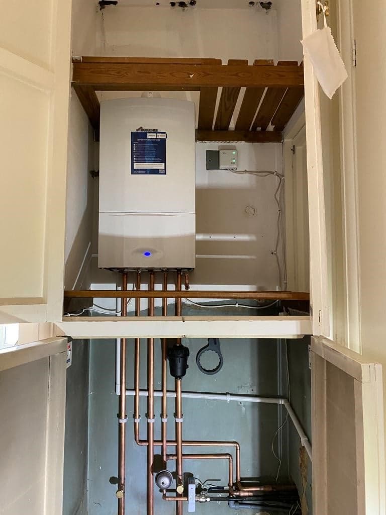 Plumber Yeovil | Emergency 24/7 | Boiler Service | Chris Letts Plumbing